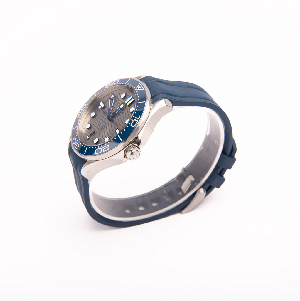 Seamaster Diver 300M - Grey (2026) – Swiss Emporium